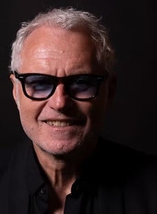 Phil Bee boeken - ITB Entertainment Group